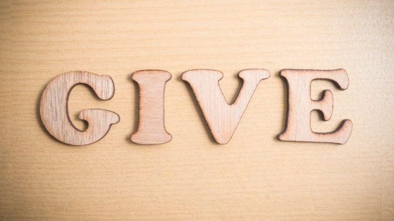 101 Giving Quotes That Will Change Your Way of Life | TheMindFool