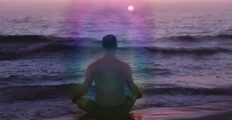 10+ Strong Aura Signs To Search For Within Yourself | TheMindFool